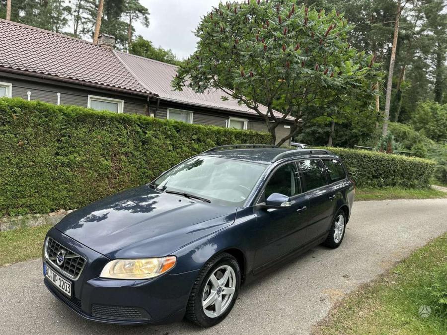 Zils Volvo V70 2010 Kauņa, ar dzinēja tilpumu 1.56 L un nobraukumu 146 tūkst. km par 4550 €, foto 3 vietnē AUTOMOTO.COM.LV