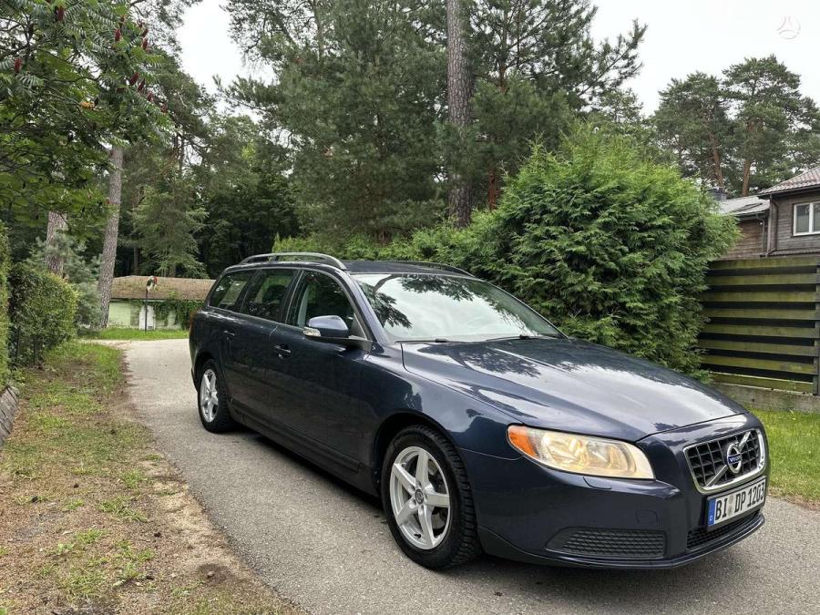 Zils Volvo V70 2010 Kauņa, ar dzinēja tilpumu 1.56 L un nobraukumu 146 tūkst. km par 4550 €, foto 8 vietnē AUTOMOTO.COM.LV