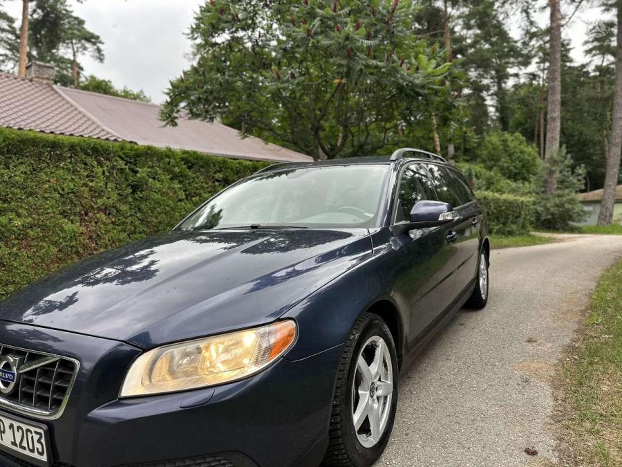 Zils Volvo V70 2010 Kauņa, ar dzinēja tilpumu 1.56 L un nobraukumu 146 tūkst. km par 4550 €, foto 12 vietnē AUTOMOTO.COM.LV