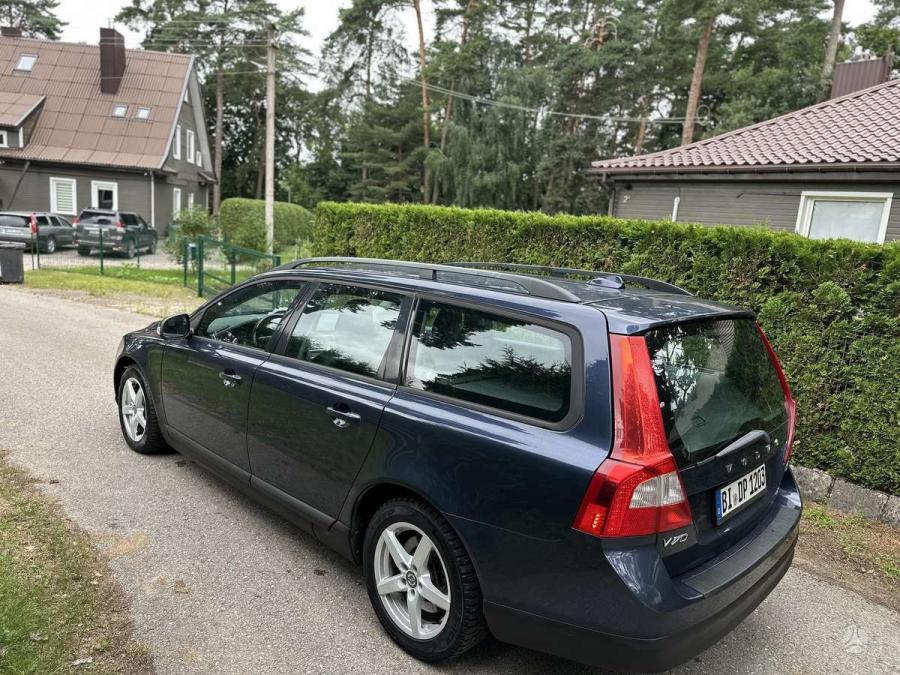 Zils Volvo V70 2010 Kauņa, ar dzinēja tilpumu 1.56 L un nobraukumu 146 tūkst. km par 4550 €, foto 14 vietnē AUTOMOTO.COM.LV