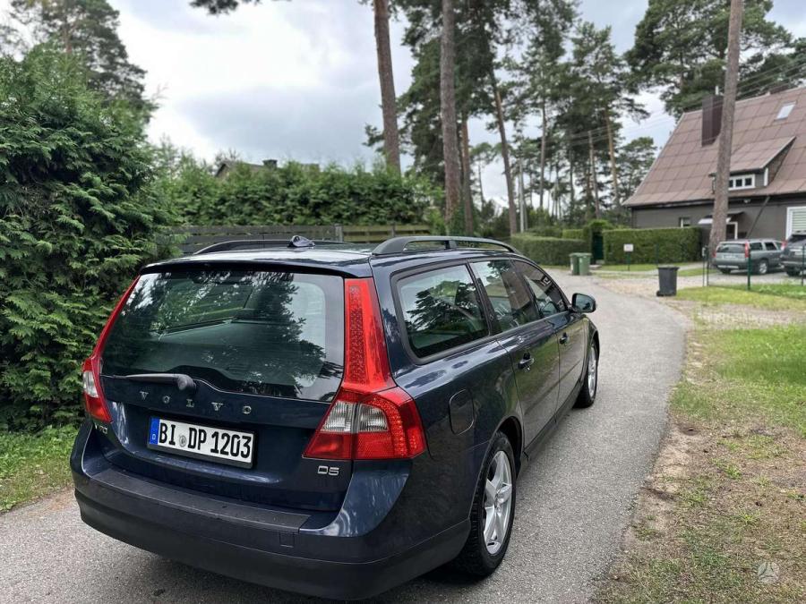 Zils Volvo V70 2010 Kauņa, ar dzinēja tilpumu 1.56 L un nobraukumu 146 tūkst. km par 4550 €, foto 20 vietnē AUTOMOTO.COM.LV