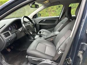 Zils Volvo V70 2010 Kauņa, ar dzinēja tilpumu 1.56 L un nobraukumu 146 tūkst. km par 4550 €, foto 25 vietnē AUTOMOTO.COM.LV