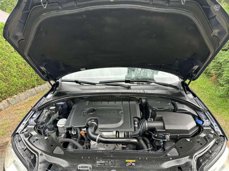 Zils Volvo V70 2010 Kauņa, ar dzinēja tilpumu 1.56 L un nobraukumu 146 tūkst. km par 4550 €, foto 32 vietnē AUTOMOTO.COM.LV