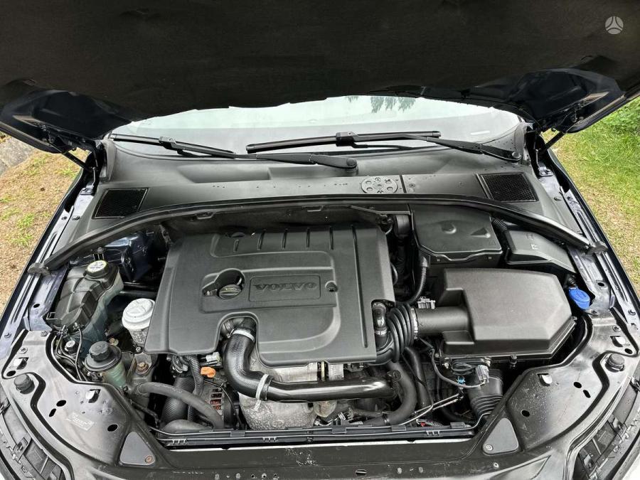 Zils Volvo V70 2010 Kauņa, ar dzinēja tilpumu 1.56 L un nobraukumu 146 tūkst. km par 4550 €, foto 35 vietnē AUTOMOTO.COM.LV