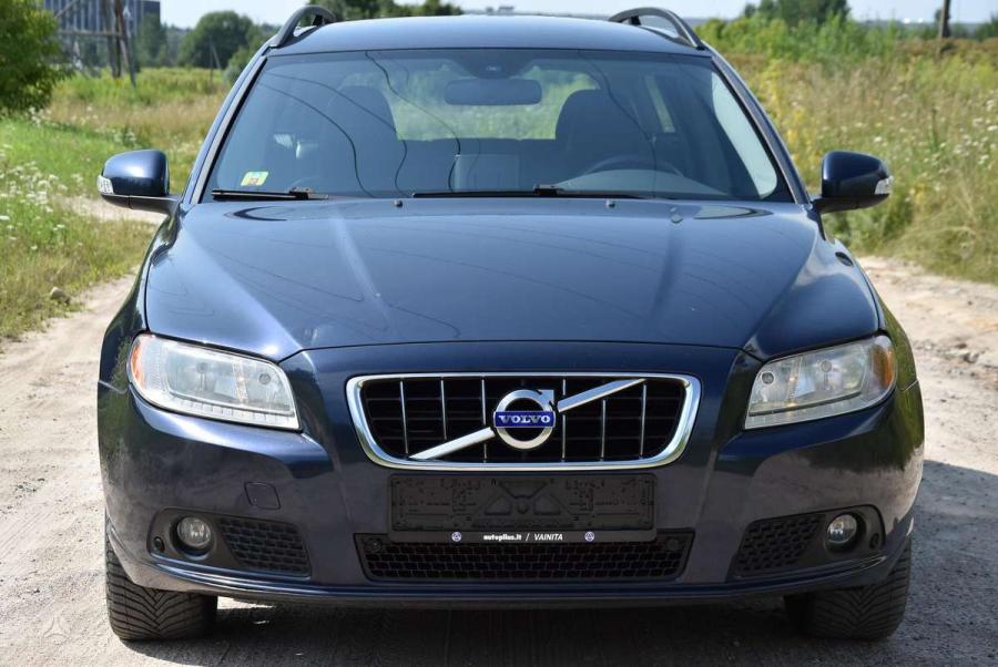 Zils Volvo V70 2010 Viļņa, ar dzinēja tilpumu 2.40 L un nobraukumu 297 tūkst. km par 4400 €, foto 5 vietnē AUTOMOTO.COM.LV