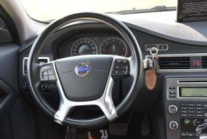 Zils Volvo V70 2010 Viļņa, ar dzinēja tilpumu 2.40 L un nobraukumu 297 tūkst. km par 4400 €, foto 11 vietnē AUTOMOTO.COM.LV
