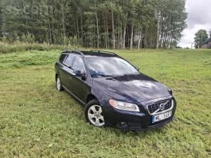 Blue Volvo V70 2010 in Riga, with an engine capacity of 2.40 L and mileage of 380 thousand km for 2500 €, photo 3 on AUTOMOTO.COM.LV