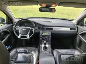 Blue Volvo V70 2010 in Riga, with an engine capacity of 2.40 L and mileage of 380 thousand km for 2500 €, photo 7 on AUTOMOTO.COM.LV