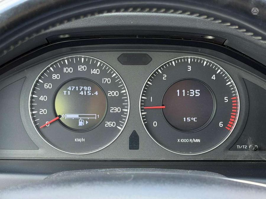 Zils Volvo V70 2010 Viļņa, ar dzinēja tilpumu 2.40 L un nobraukumu 471 tūkst. km par 4250 €, foto 13 vietnē AUTOMOTO.COM.LV