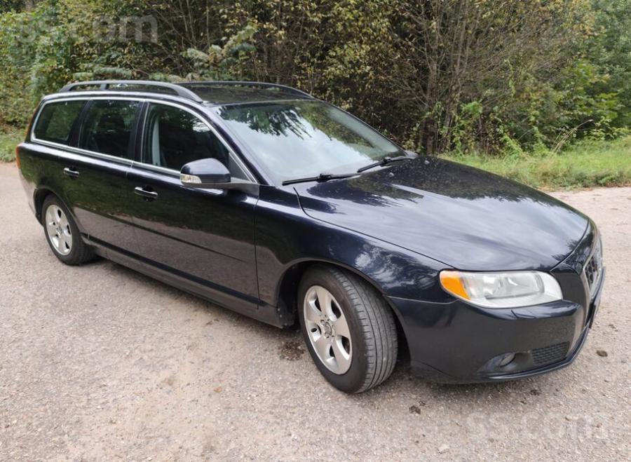Zils Volvo V70 2010 Valmiera, ar dzinēja tilpumu 1.60 L un nobraukumu 256 tūkst. km par 4222 €, foto 5 vietnē AUTOMOTO.COM.LV