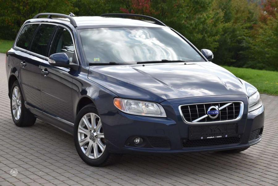 Zils Volvo V70 2010 Viļņa, ar dzinēja tilpumu 2.40 L un nobraukumu 296 tūkst. km par 3999 €, foto 1 vietnē AUTOMOTO.COM.LV