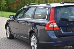 Zils Volvo V70 2010 Viļņa, ar dzinēja tilpumu 2.40 L un nobraukumu 296 tūkst. km par 3999 €, foto 7 vietnē AUTOMOTO.COM.LV