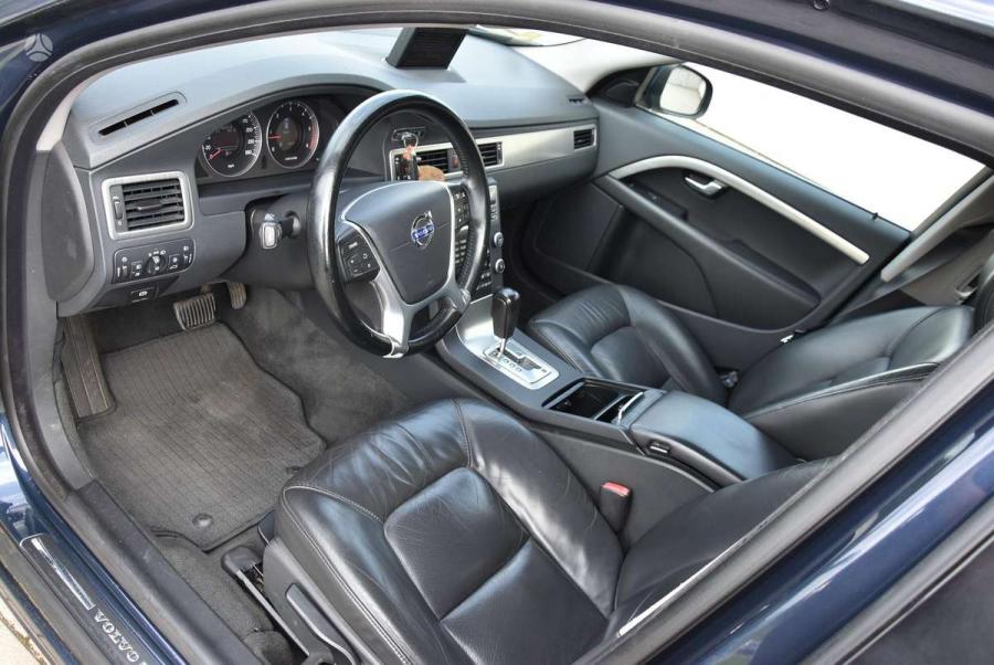 Zils Volvo V70 2010 Viļņa, ar dzinēja tilpumu 2.40 L un nobraukumu 296 tūkst. km par 3999 €, foto 15 vietnē AUTOMOTO.COM.LV