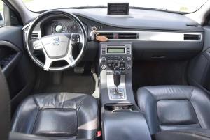Zils Volvo V70 2010 Viļņa, ar dzinēja tilpumu 2.40 L un nobraukumu 296 tūkst. km par 3999 €, foto 17 vietnē AUTOMOTO.COM.LV