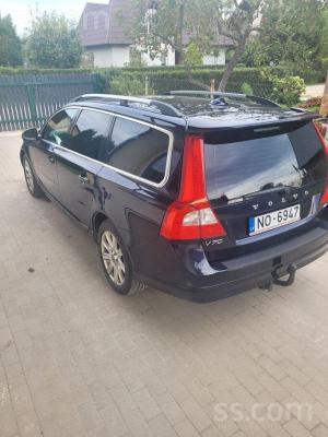 Blue Volvo V70 2010 in Jelgava, with an engine capacity of 2.40 L and mileage of 366 thousand km for 3700 €, photo 7 on AUTOMOTO.COM.LV