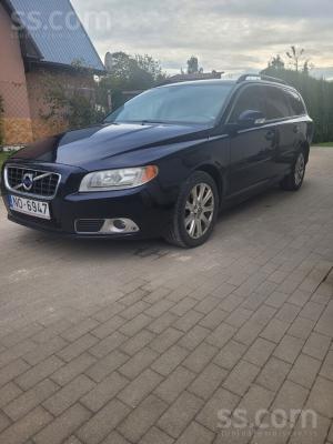 Blue Volvo V70 2010 in Jelgava, with an engine capacity of 2.40 L and mileage of 366 thousand km for 3700 €, photo  on AUTOMOTO.COM.LV
