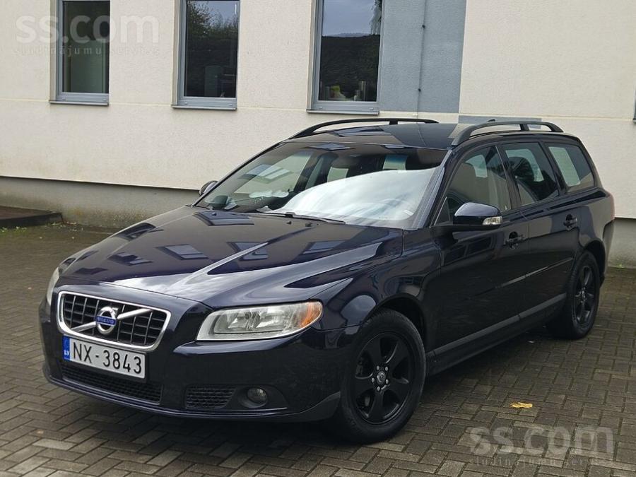 Zils Volvo V70 2010 Jelgava, ar dzinēja tilpumu 2.00 L un nobraukumu 261 tūkst. km par 3450 €, foto 4 vietnē AUTOMOTO.COM.LV