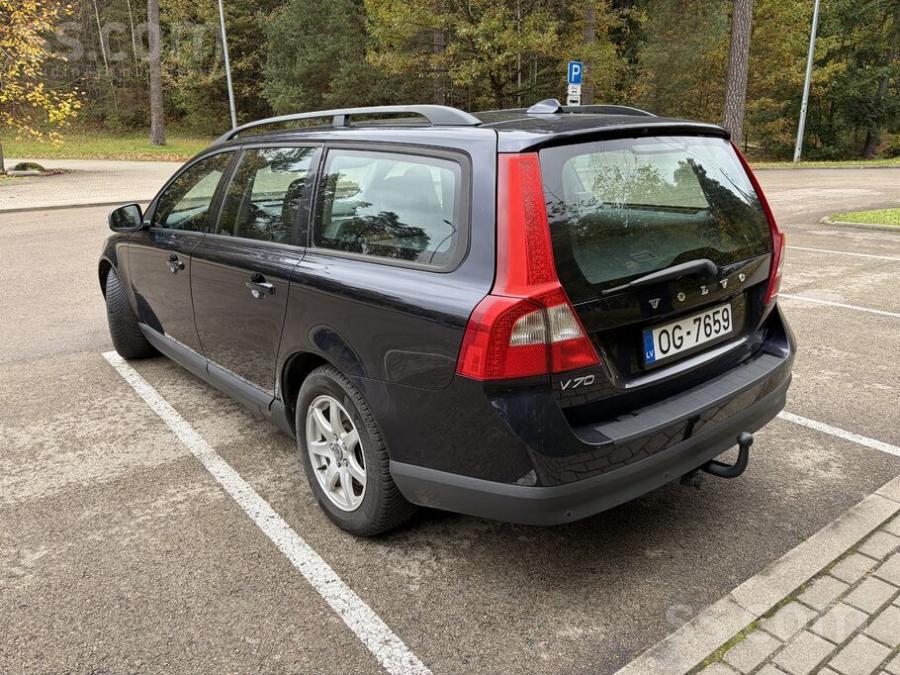 Blue Volvo V70 2010 in Ogre, with an engine capacity of 2.00 L and mileage of 0 thousand km for 3500 €, photo 3 on AUTOMOTO.COM.LV