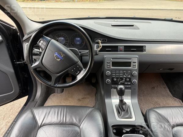 Blue Volvo V70 2010 in Ogre, with an engine capacity of 2.00 L and mileage of 0 thousand km for 3500 €, photo 8 on AUTOMOTO.COM.LV