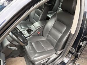 Blue Volvo V70 2010 in Ogre, with an engine capacity of 2.00 L and mileage of 0 thousand km for 3500 €, photo 12 on AUTOMOTO.COM.LV
