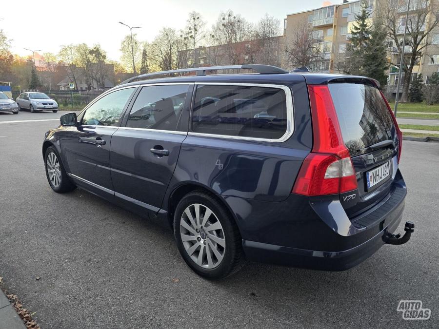 Zils Volvo V70 2011 Kauņa, ar dzinēja tilpumu 2.00 L un nobraukumu 279 tūkst. km par 6350 €, foto 9 vietnē AUTOMOTO.COM.LV
