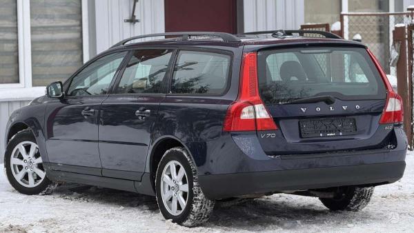 Zils Volvo V70 2011 Ukmergė, ar dzinēja tilpumu 2.00 L un nobraukumu 275 tūkst. km par 3300 €, foto 4 vietnē AUTOMOTO.COM.LV
