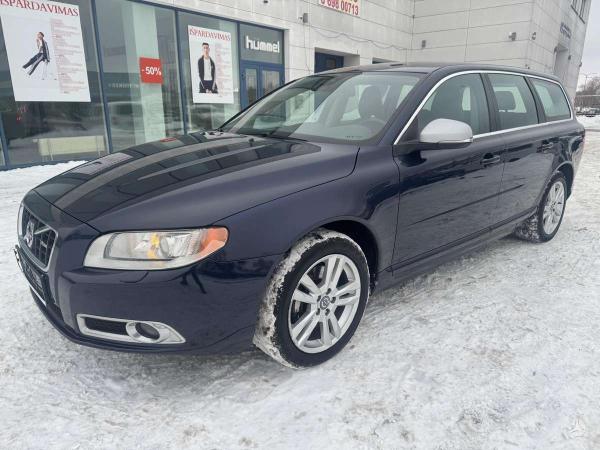 Blue Volvo V70 2011 in Kaunas, with an engine capacity of 1.98 L and mileage of 268 thousand km for 5850 €, photo 3 on AUTOMOTO.COM.LV