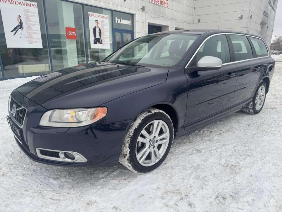Blue Volvo V70 2011 in Kaunas, with an engine capacity of 1.98 L and mileage of 268 thousand km for 5850 €, photo 3 on AUTOMOTO.COM.LV