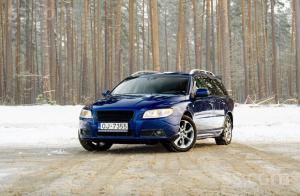 Blue Volvo V70 2011 in Riga, with an engine capacity of 2.40 L and mileage of 322 thousand km for 6990 €, photo  on AUTOMOTO.COM.LV