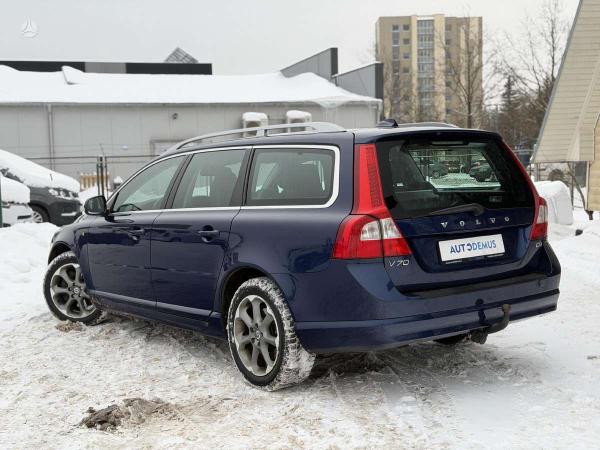 Zils Volvo V70 2011 Mažeikiai, ar dzinēja tilpumu 1.98 L un nobraukumu 278 tūkst. km par 6700 €, foto 4 vietnē AUTOMOTO.COM.LV