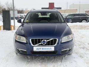 Blue Volvo V70 2011 in Mazeikiai, with an engine capacity of 1.98 L and mileage of 278 thousand km for 6700 €, photo 6 on AUTOMOTO.COM.LV