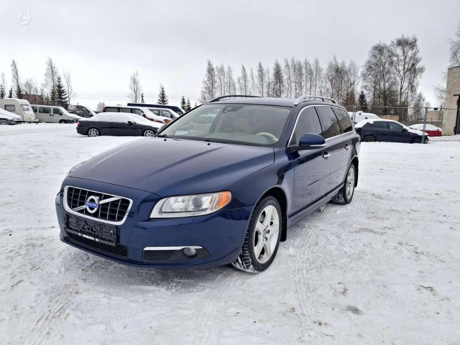 Zils Volvo V70 2011 Pakruojis, ar dzinēja tilpumu 2.00 L un nobraukumu 320 tūkst. km par 5650 €, foto 2 vietnē AUTOMOTO.COM.LV