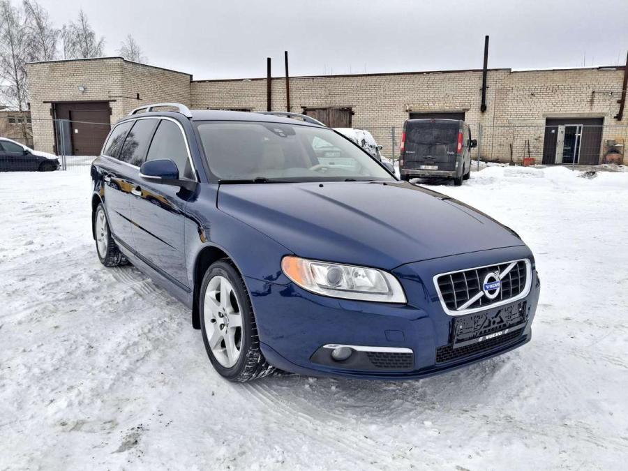 Zils Volvo V70 2011 Pakruojis, ar dzinēja tilpumu 2.00 L un nobraukumu 320 tūkst. km par 5650 €, foto 11 vietnē AUTOMOTO.COM.LV