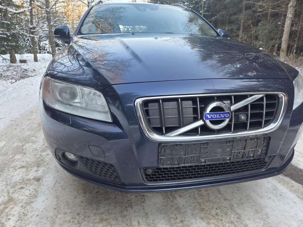 Zils Volvo V70 2011 Kauņa, ar dzinēja tilpumu 1.98 L un nobraukumu 270 tūkst. km par 6900 €, foto 2 vietnē AUTOMOTO.COM.LV