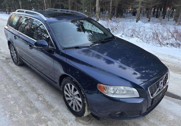 Zils Volvo V70 2011 Kauņa, ar dzinēja tilpumu 1.98 L un nobraukumu 270 tūkst. km par 6900 €, foto 6 vietnē AUTOMOTO.COM.LV