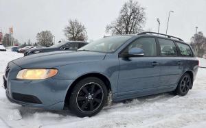Zils Volvo V70 2011 Marijampole, ar dzinēja tilpumu 1.56 L un nobraukumu 381 tūkst. km par 3950 €, foto 2 vietnē AUTOMOTO.COM.LV