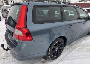 Zils Volvo V70 2011 Marijampole, ar dzinēja tilpumu 1.56 L un nobraukumu 381 tūkst. km par 3950 €, foto 5 vietnē AUTOMOTO.COM.LV