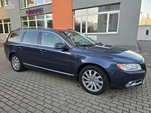 Blue Volvo V70 2011 in Kaunas, with an engine capacity of 2.00 L and mileage of 280 thousand km for 6200 €, photo 2 on AUTOMOTO.COM.LV