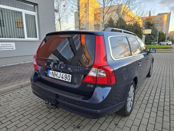 Blue Volvo V70 2011 in Kaunas, with an engine capacity of 2.00 L and mileage of 280 thousand km for 6200 €, photo 5 on AUTOMOTO.COM.LV