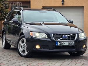 Blue Volvo V70 2011 in Riga, with an engine capacity of 2.40 L and mileage of 352 thousand km for 6350 €, photo 8 on AUTOMOTO.COM.LV