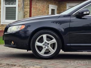 Blue Volvo V70 2011 in Riga, with an engine capacity of 2.40 L and mileage of 352 thousand km for 6350 €, photo 10 on AUTOMOTO.COM.LV