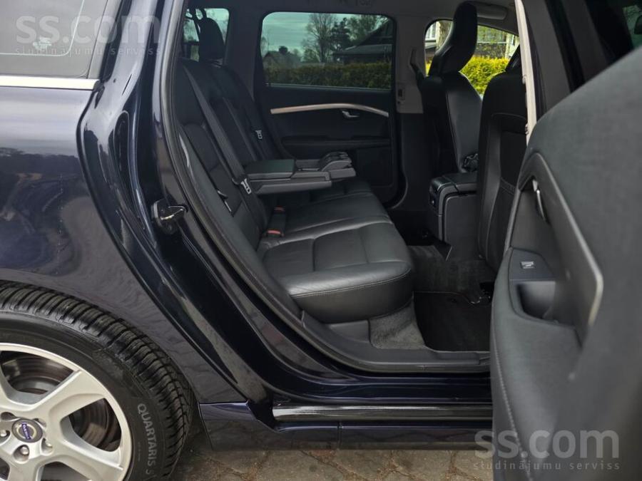 Blue Volvo V70 2011 in Riga, with an engine capacity of 2.40 L and mileage of 352 thousand km for 6350 €, photo 19 on AUTOMOTO.COM.LV