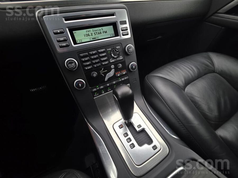 Blue Volvo V70 2011 in Riga, with an engine capacity of 2.40 L and mileage of 352 thousand km for 6350 €, photo 29 on AUTOMOTO.COM.LV