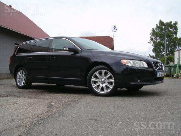 Blue Volvo V70 2011 in Riga, with an engine capacity of 2.00 L and mileage of 0 thousand km for 5450 €, photo 1 on AUTOMOTO.COM.LV