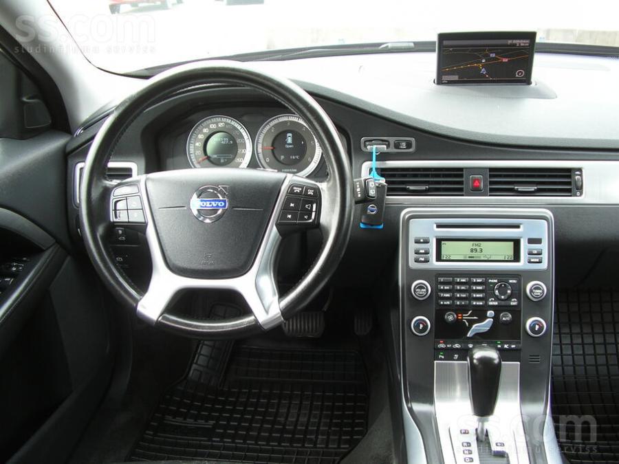 Zils Volvo V70 2011 Rīga, ar dzinēja tilpumu 2.00 L un nobraukumu 0 tūkst. km par 5450 €, foto 15 vietnē AUTOMOTO.COM.LV