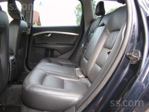 Zils Volvo V70 2011 Rīga, ar dzinēja tilpumu 2.00 L un nobraukumu 0 tūkst. km par 5450 €, foto 22 vietnē AUTOMOTO.COM.LV