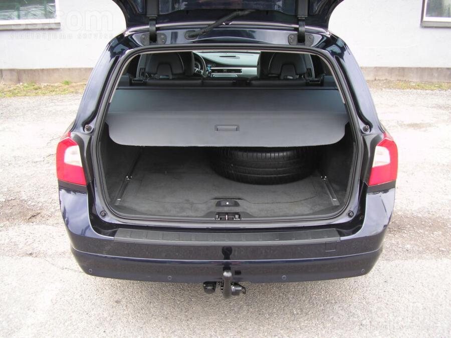 Zils Volvo V70 2011 Rīga, ar dzinēja tilpumu 2.00 L un nobraukumu 0 tūkst. km par 5450 €, foto 24 vietnē AUTOMOTO.COM.LV