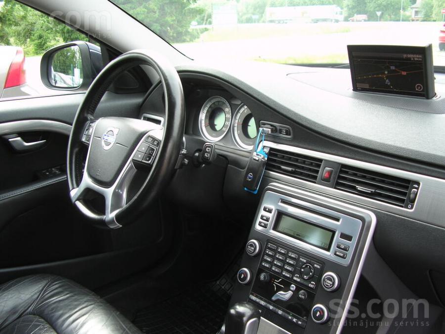 Zils Volvo V70 2011 Rīga, ar dzinēja tilpumu 2.00 L un nobraukumu 0 tūkst. km par 5450 €, foto 28 vietnē AUTOMOTO.COM.LV