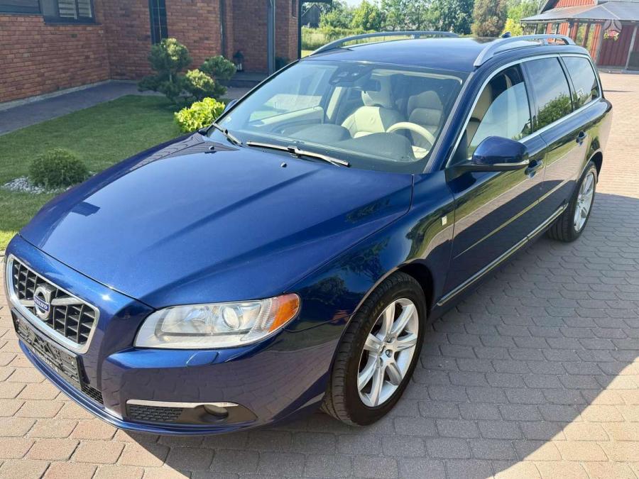 Blue Volvo V70 2011 in Radviliskis, with an engine capacity of 2.00 L and mileage of 320 thousand km for 3950 €, photo 3 on AUTOMOTO.COM.LV