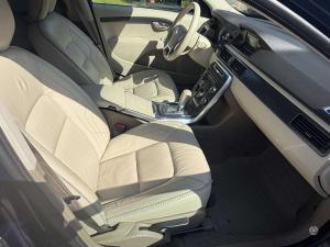 Blue Volvo V70 2011 in Radviliskis, with an engine capacity of 2.00 L and mileage of 320 thousand km for 3950 €, photo 4 on AUTOMOTO.COM.LV